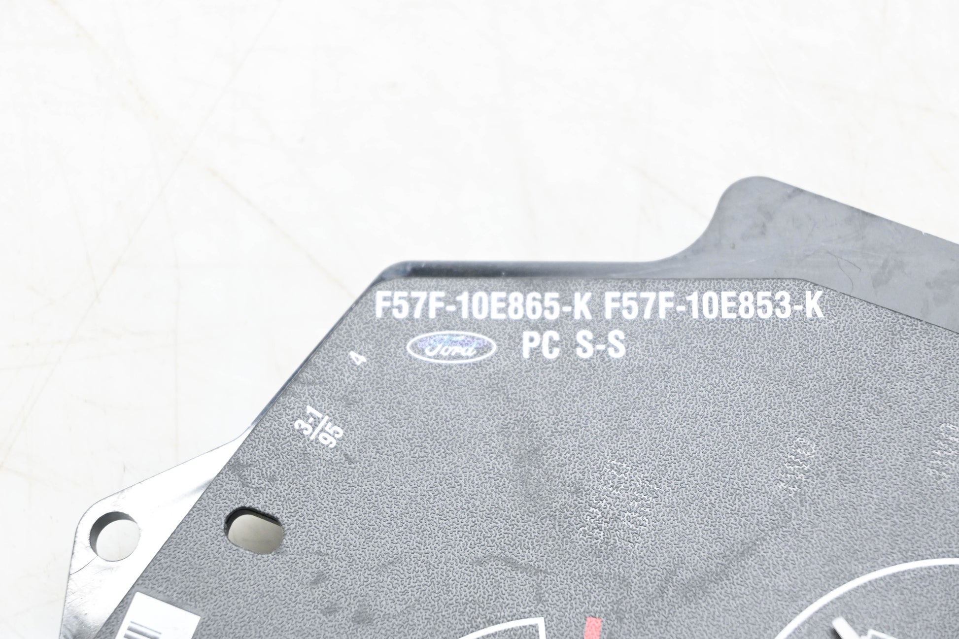 OEM Ford F57F-10E865-K, F57F-10E853-K Dashboard Oil & Voltmeter Gauge ...