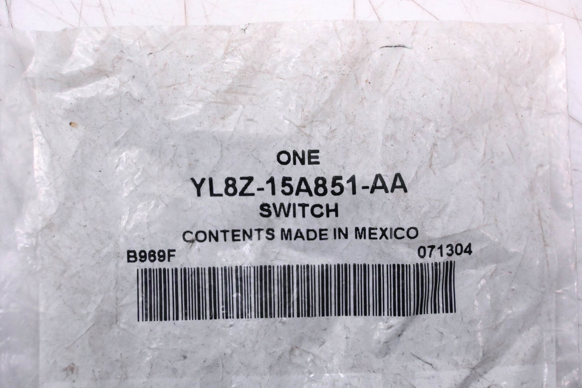 New OEM Ford YL8Z-15A851-AA Switch Assembly NOS – In Stock Motorsports, Inc